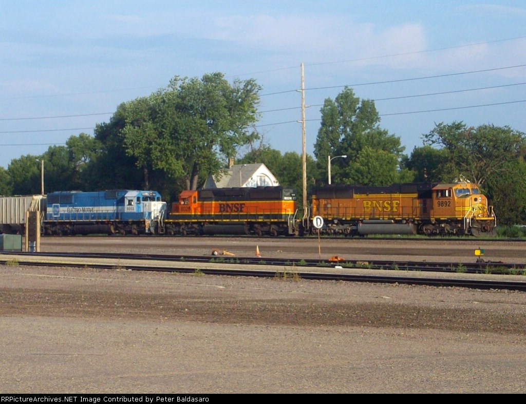 BNSF 9892